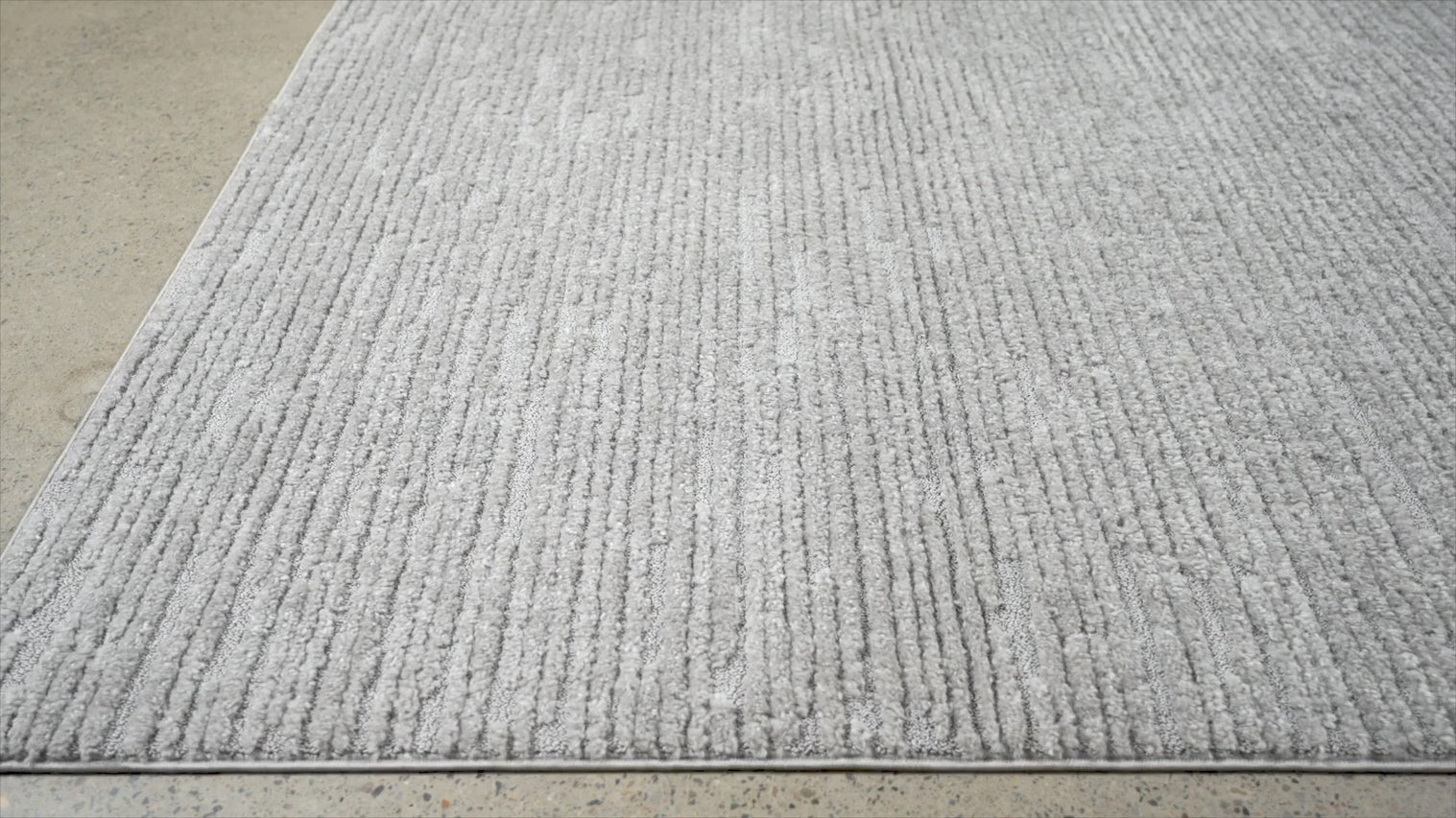 Astrid Zuri Silver Texture Rug – Lost Design Society