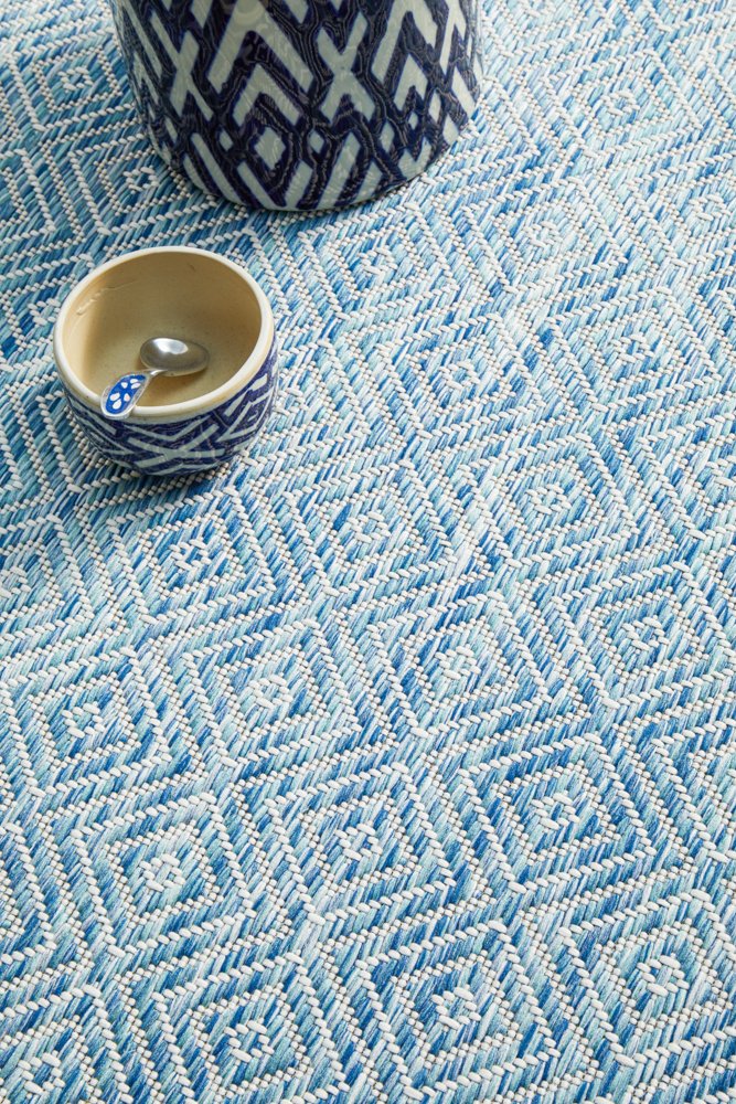 Promenade Outdoor Clara Diamond Blue Rug – Lost Design Society